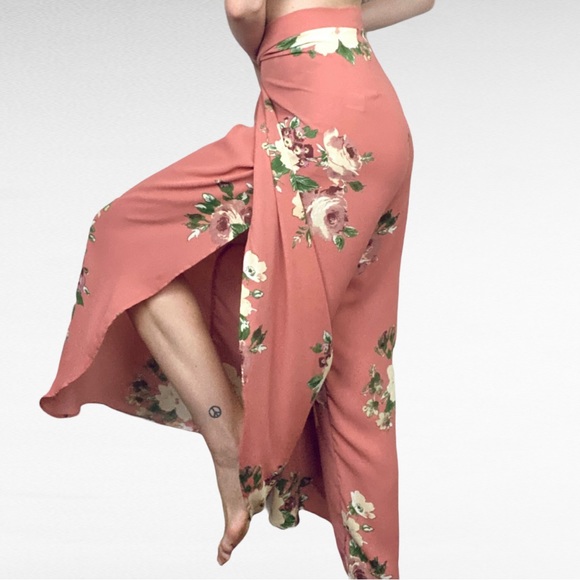 VENUS | Pants & Jumpsuits | Venus Peachy Coral Crepe High Waisted Wide ...